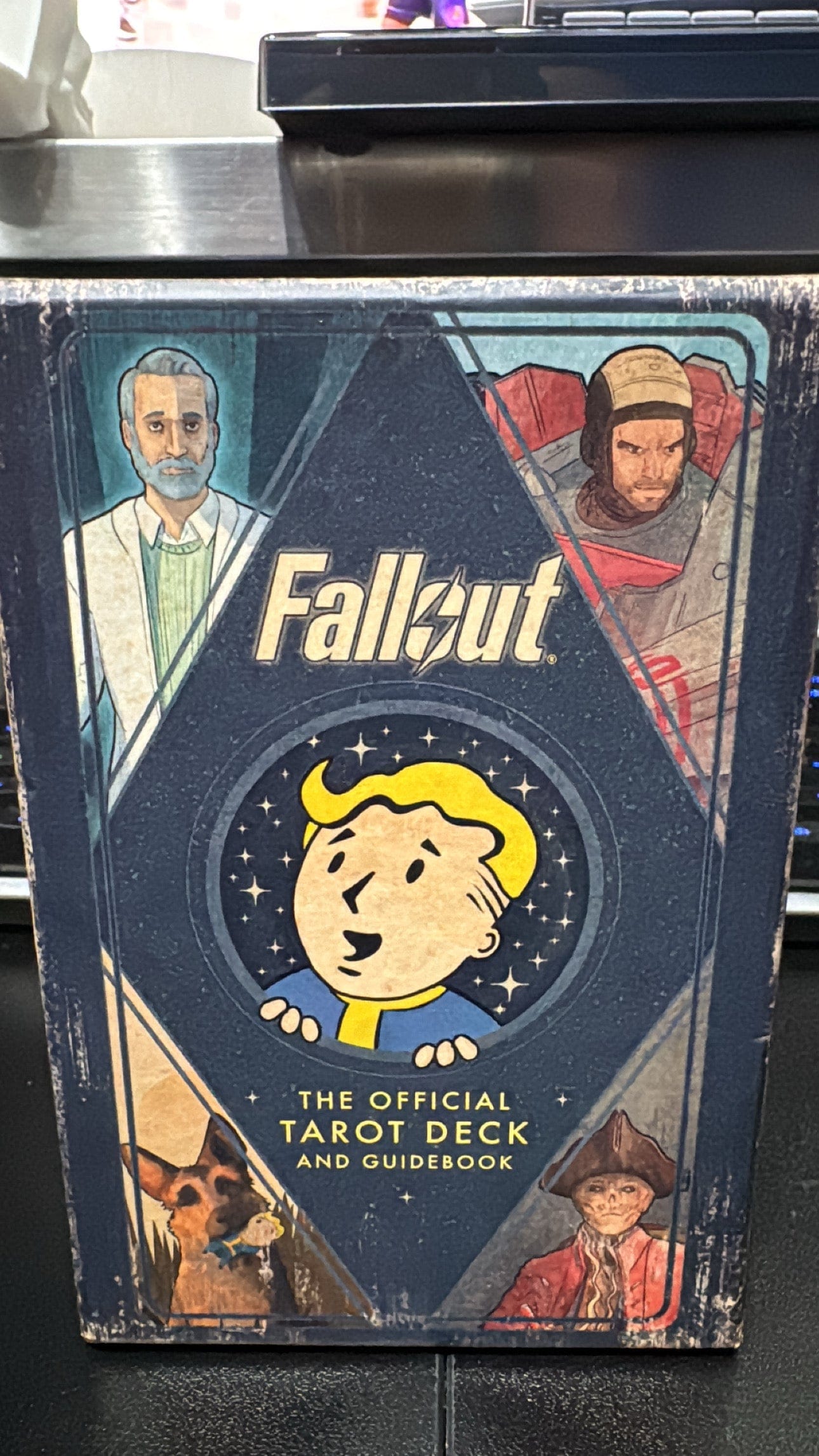 Fallout: The Official Tarot Deck – Vault 82